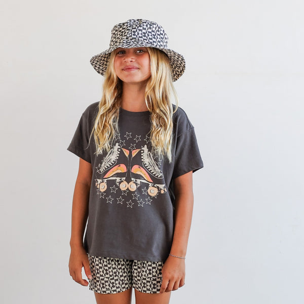 GOOD TIMES ROLL – Tiny Whales