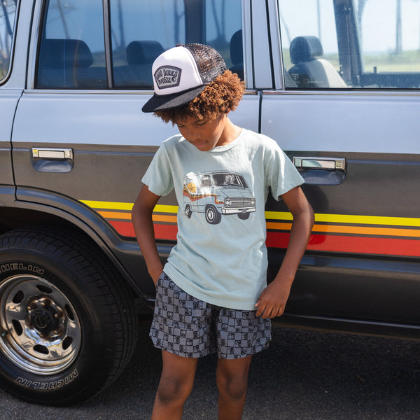 GOOD DUDE'S POSSE – Tiny Whales