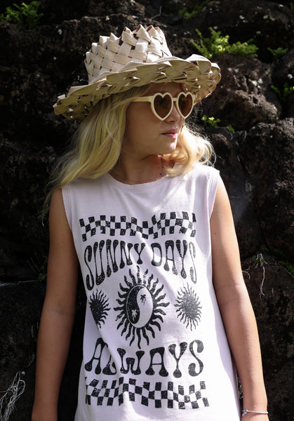 SUNNY DAZE – Tiny Whales