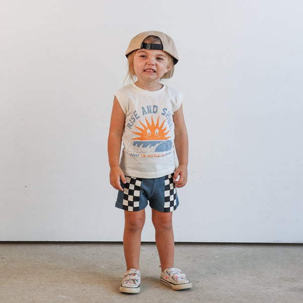 RISE AND SHINE – Tiny Whales